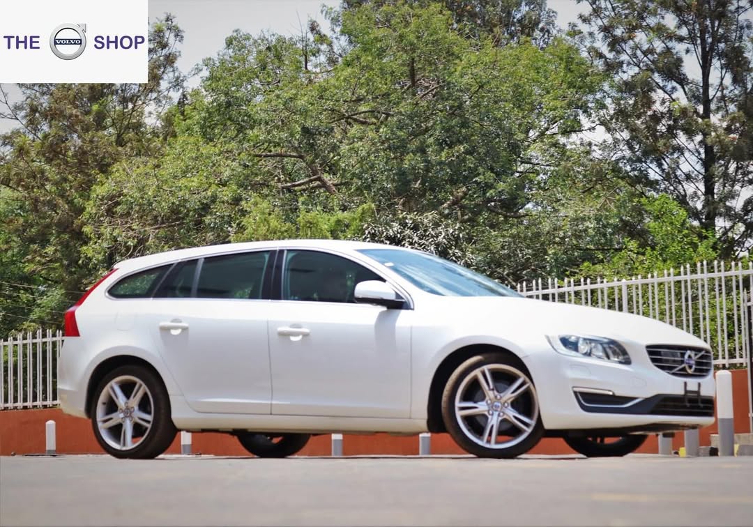 2017 Volvo V60 T5 – The New Shape Sportswagon Redefined 💼⚡ | Now at ...