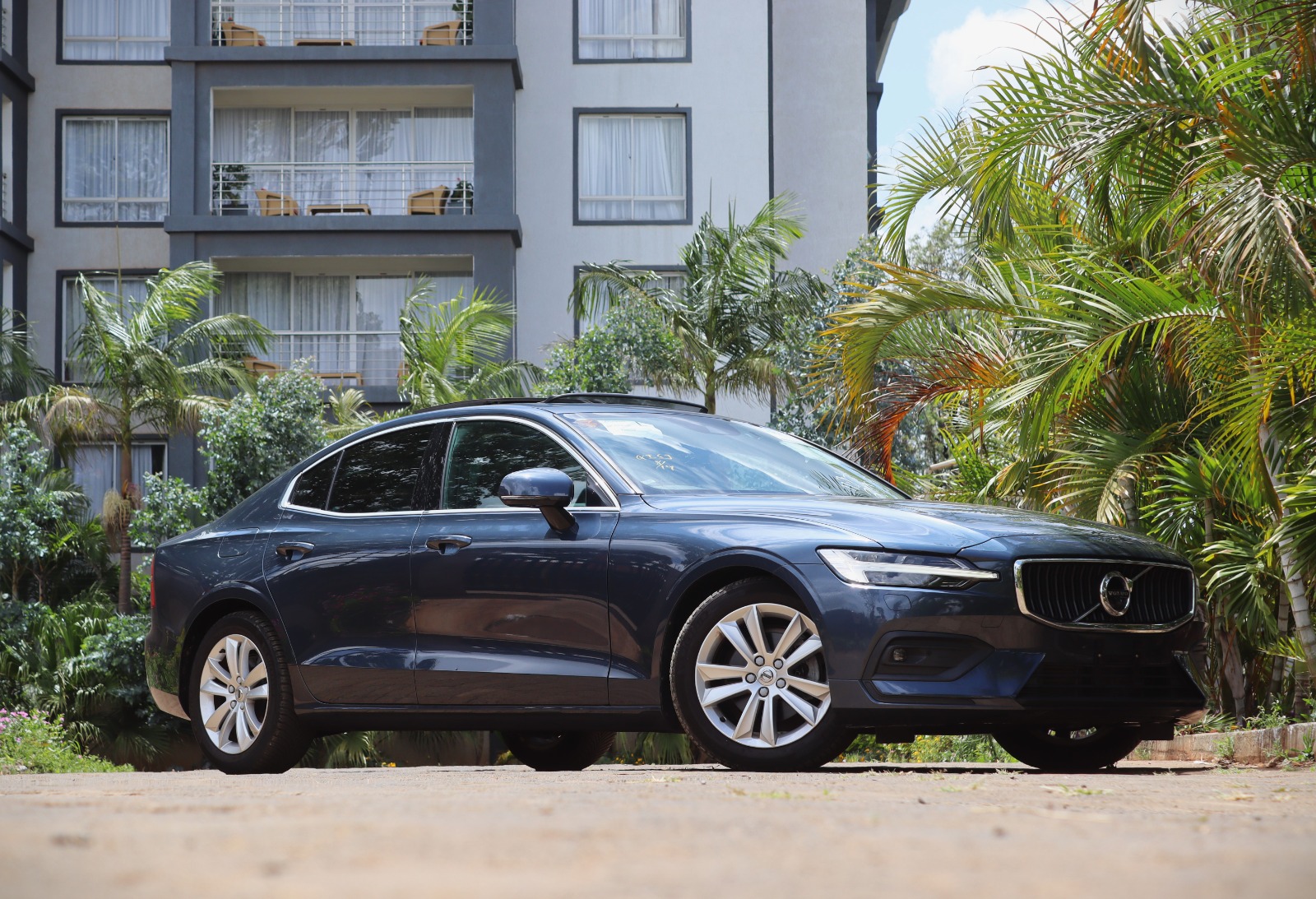 🔵 2020 VOLVO S60 T4 – BLUE | 2000CC PETROL TURBO • LUXURY SEDAN ...